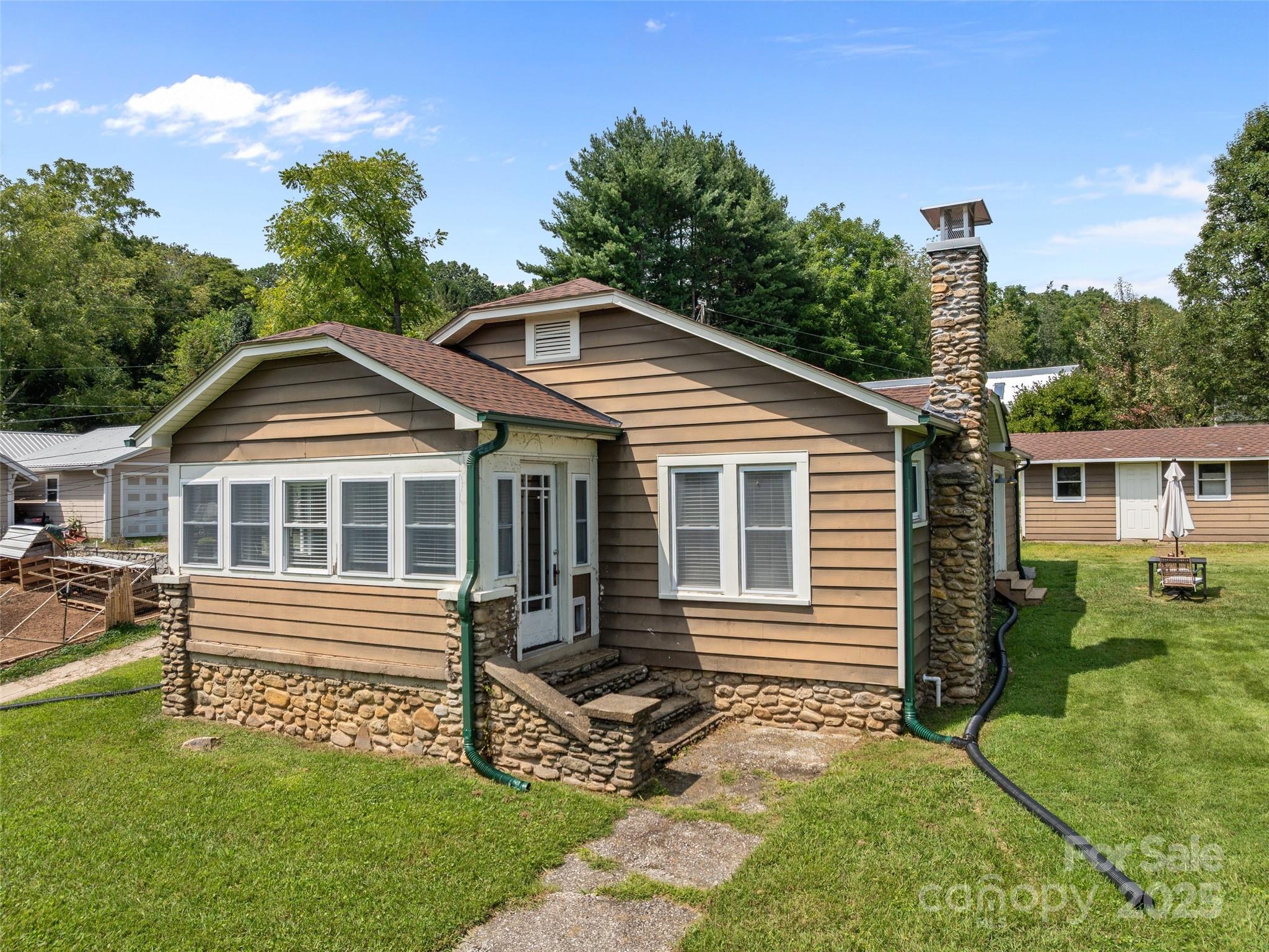 30 Abbott Moore Rd, Clyde, NC 28721 - MLS 4300220 - Coldwell Banker