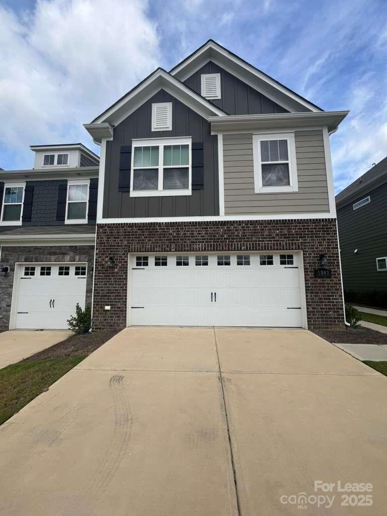 6043 Rizer Dr, Charlotte, NC 28269 - MLS 4311557 - Coldwell Banker