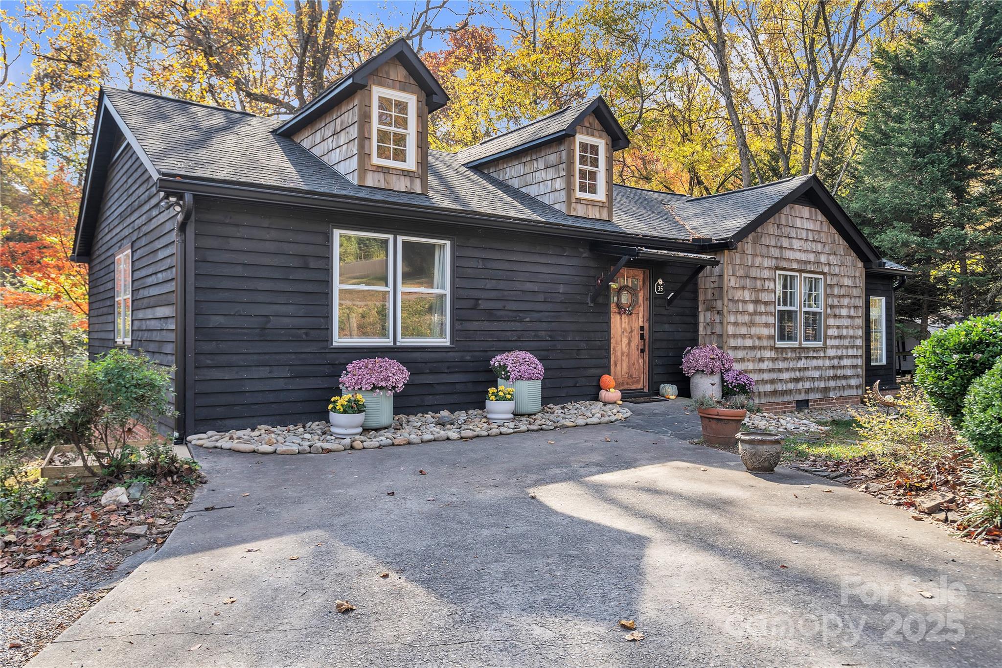 35 Wilcox Rd, Tryon, NC 28782 - MLS 4319934 - Coldwell Banker