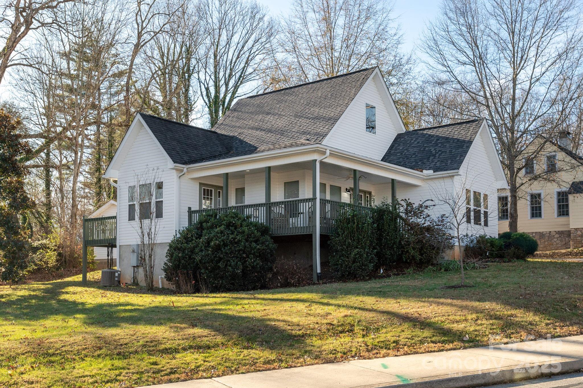 477 Probart St, Brevard, NC 28712 - MLS 4327497 - Coldwell Banker