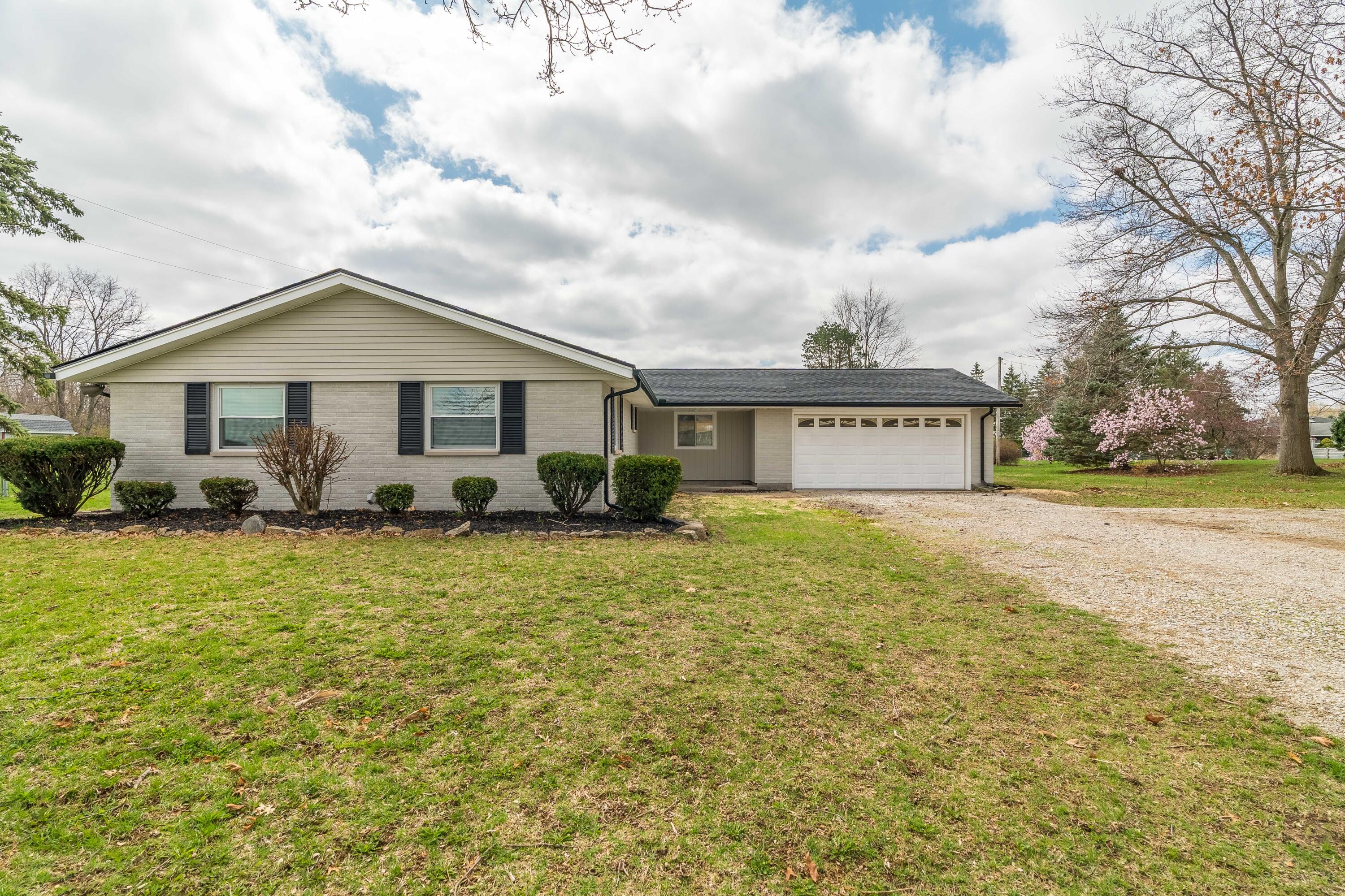 1270 Kerr Rd, Troy, OH 45373 - MLS 1037787 - Coldwell Banker