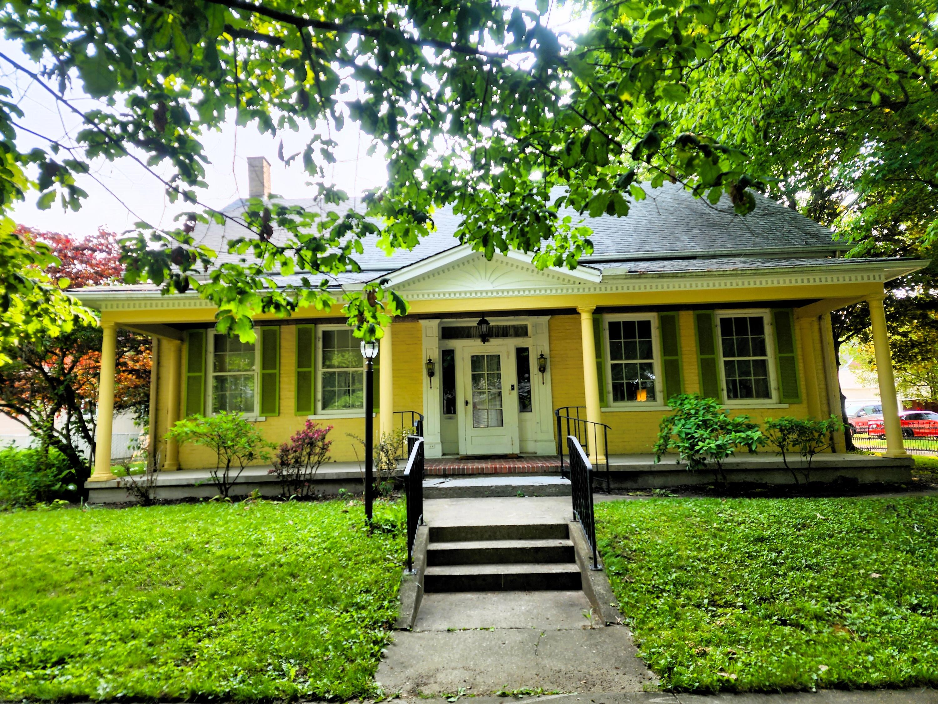 120 N Perry St, Saint Marys, OH 45885 - MLS 1039039 - Coldwell Banker