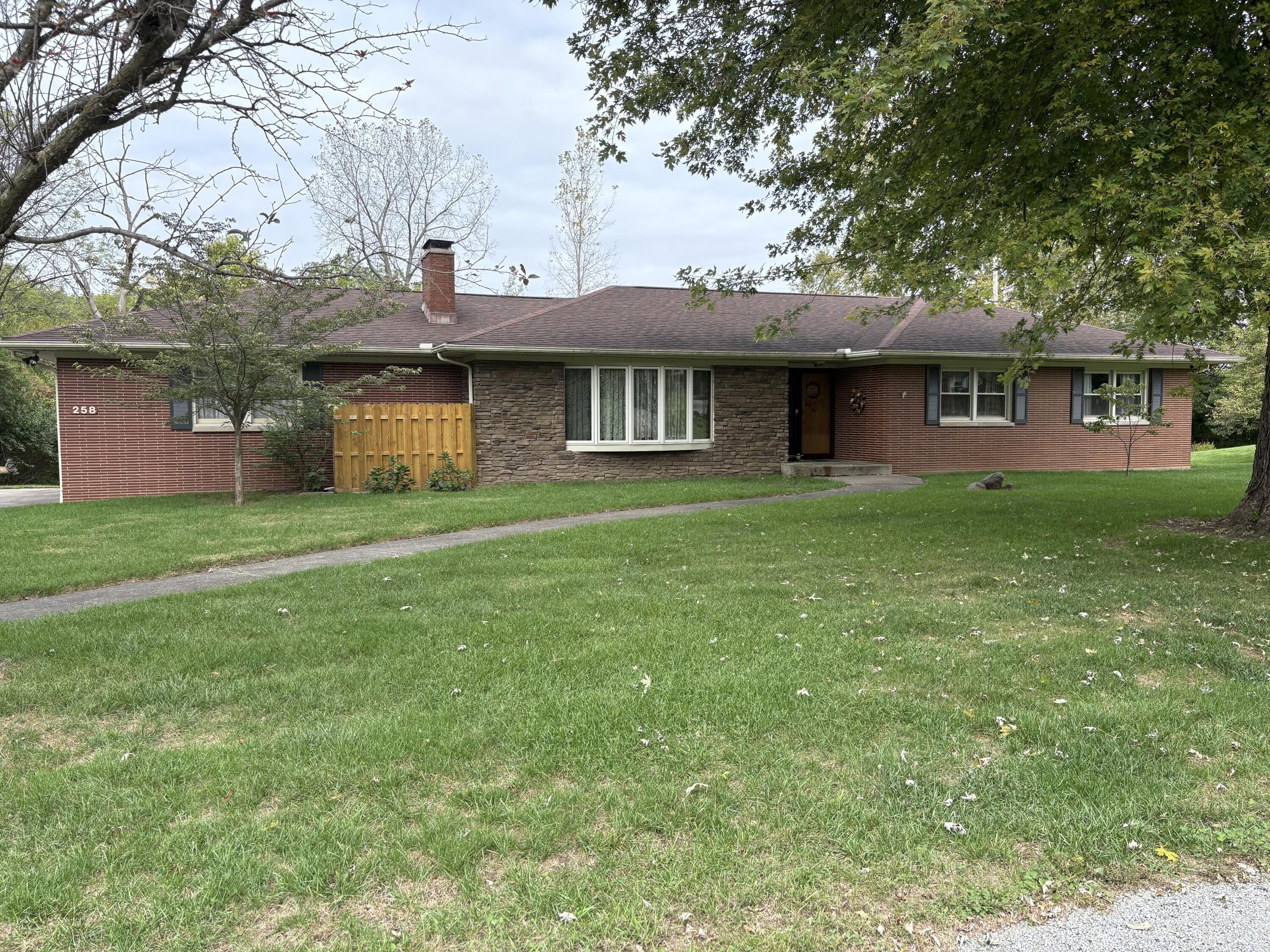 258 Forest Dr, Springfield, OH 45505 - MLS 1042034 - Coldwell Banker