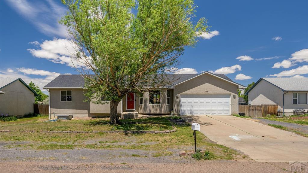 765 S Sterling Dr, Pueblo, CO 81007 - MLS 232103 - Coldwell Banker