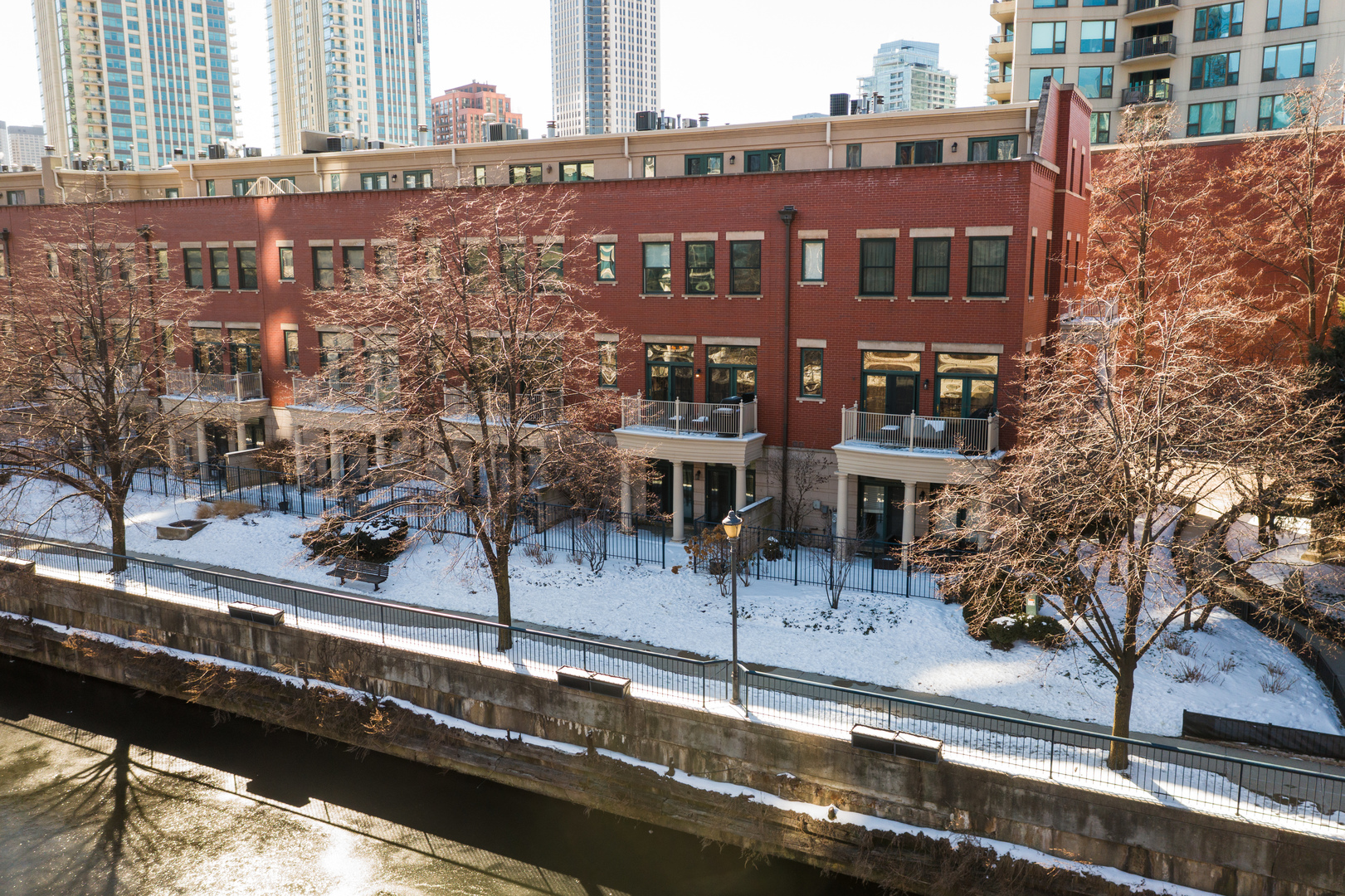 493 N Canal St, Chicago, IL 60654 - MLS 12295648 - Coldwell Banker