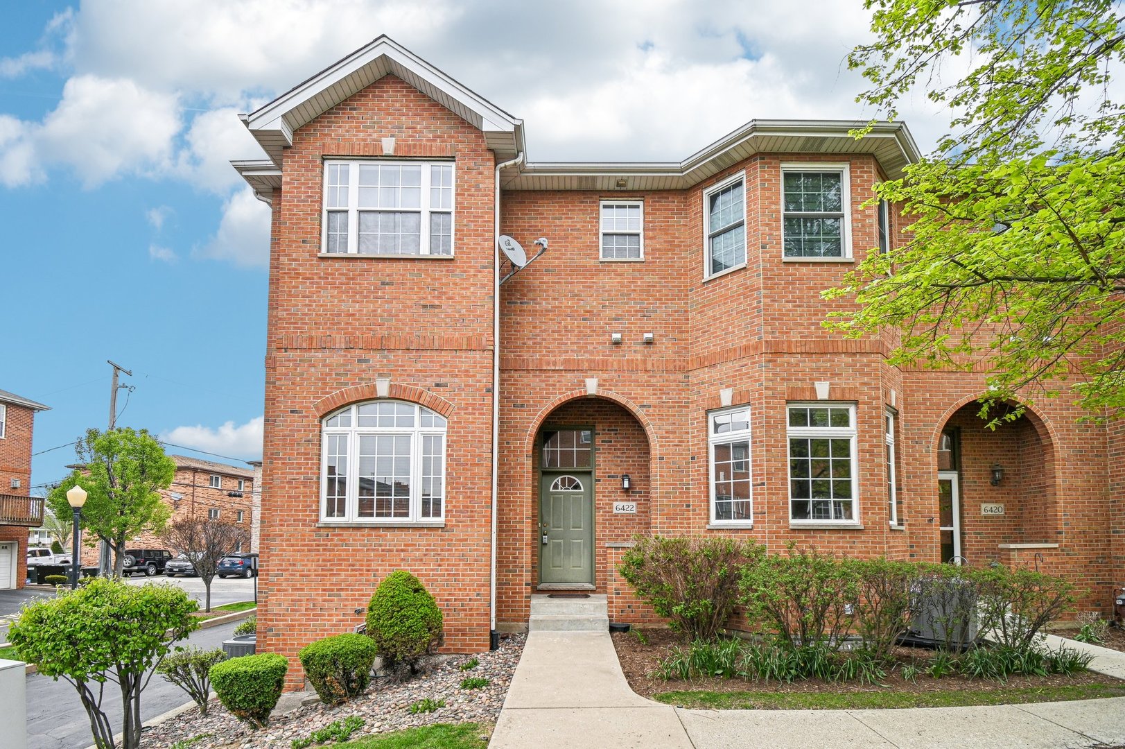 6422 W 65th St, Chicago, IL 60638 - MLS 12339278 - Coldwell Banker