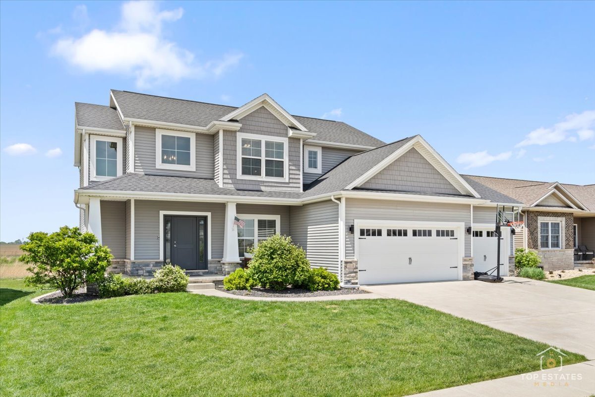 1113 Willow Creek Dr, Bloomington, IL 61705 - MLS 12362935 - Coldwell ...