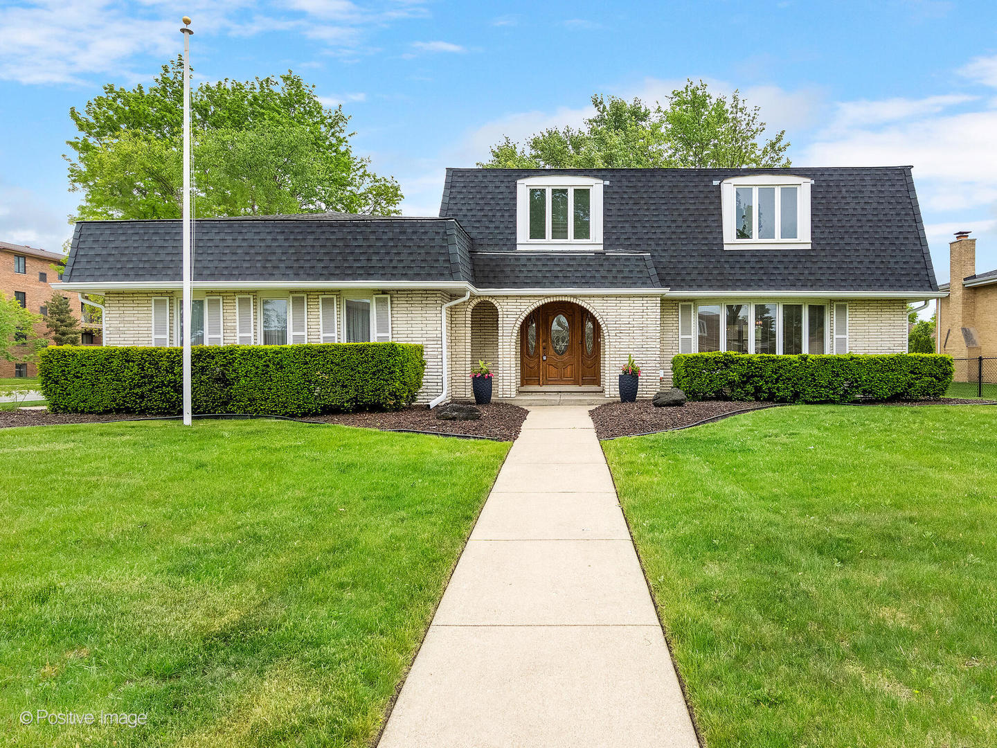 7514 Nantucket Dr, Darien, IL 60561 - MLS 12371681 - Coldwell Banker