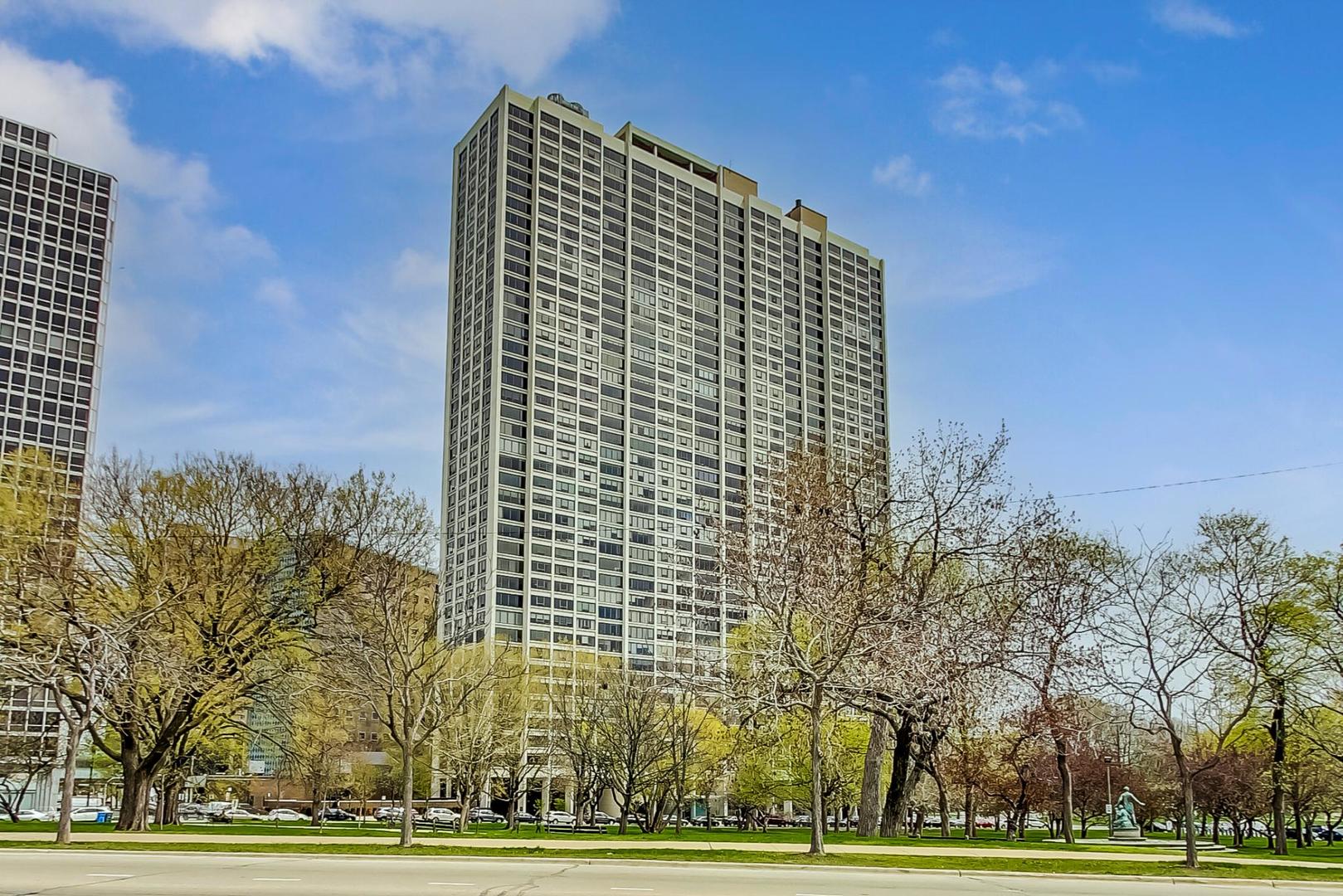 2800 N Lake Shore Dr #4216, Chicago, IL 60657 - MLS 12400067 - Coldwell ...