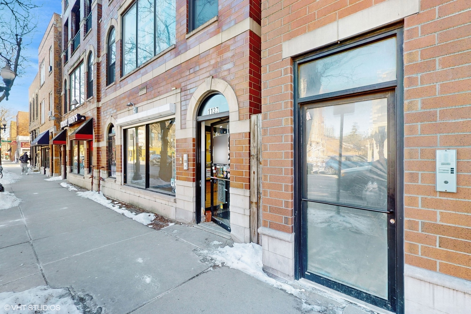 1137 W Taylor St, Chicago, IL 60607 - MLS 12401329 - Coldwell Banker