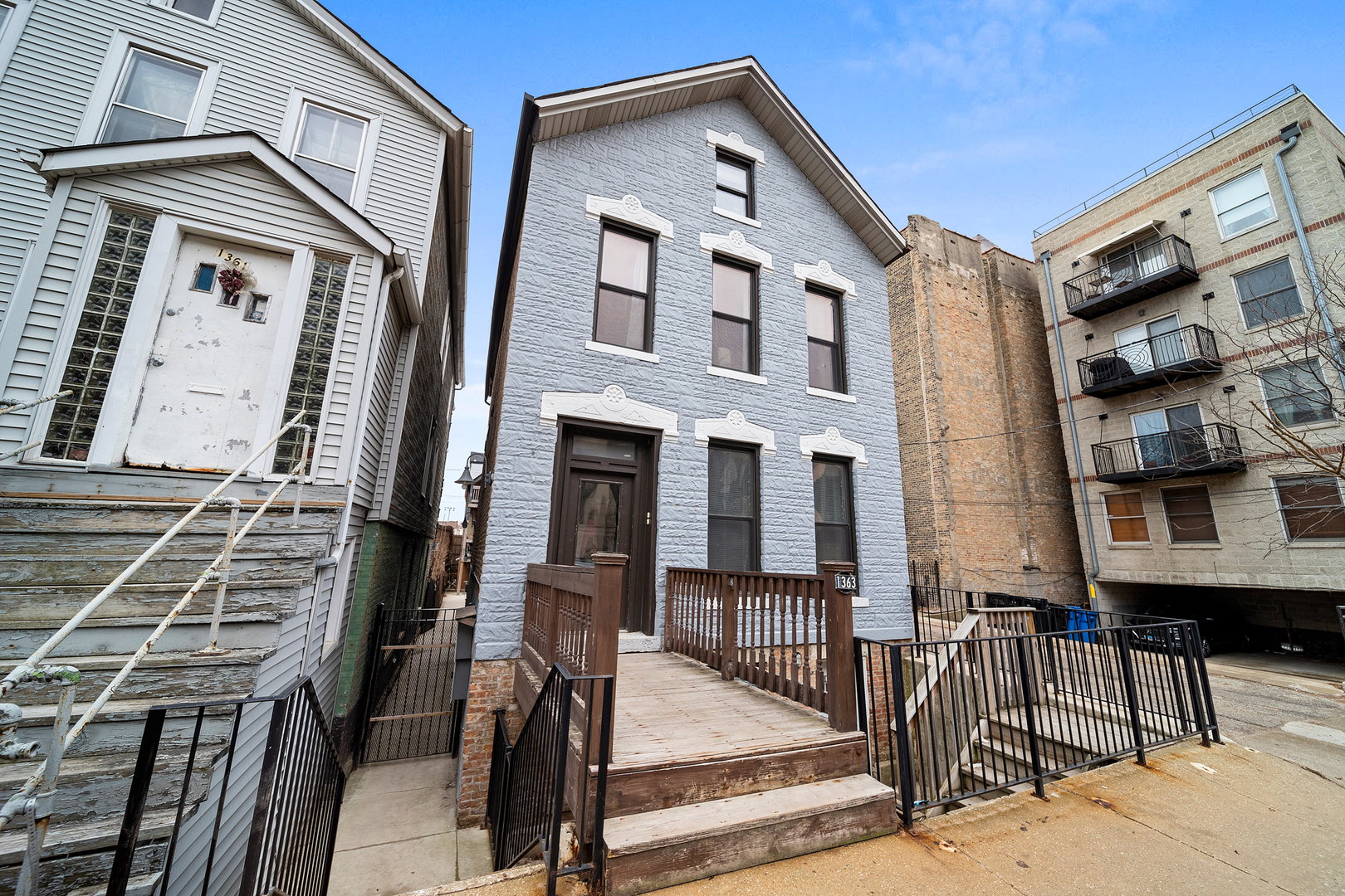 1363 W Walton St, Chicago, IL 60642 - MLS 12403019 - Coldwell Banker