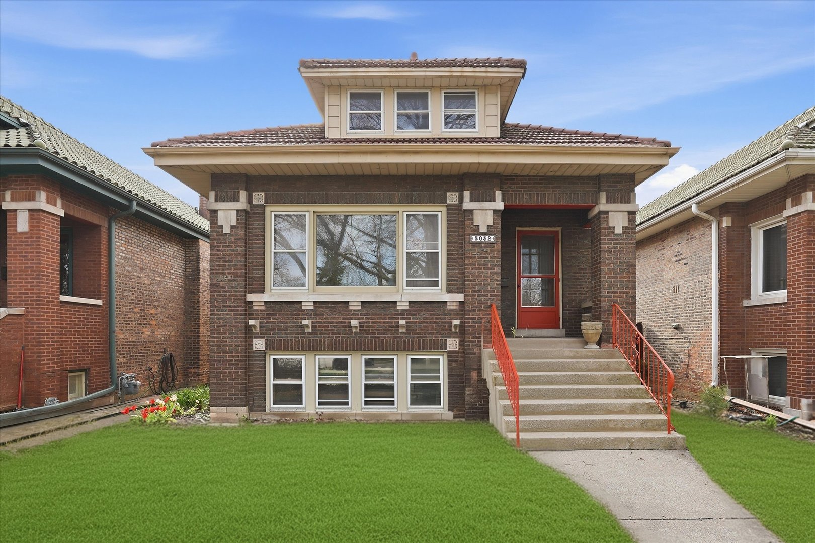 3032 Wisconsin Ave, Berwyn, IL 60402 - MLS 12620210 - Coldwell Banker