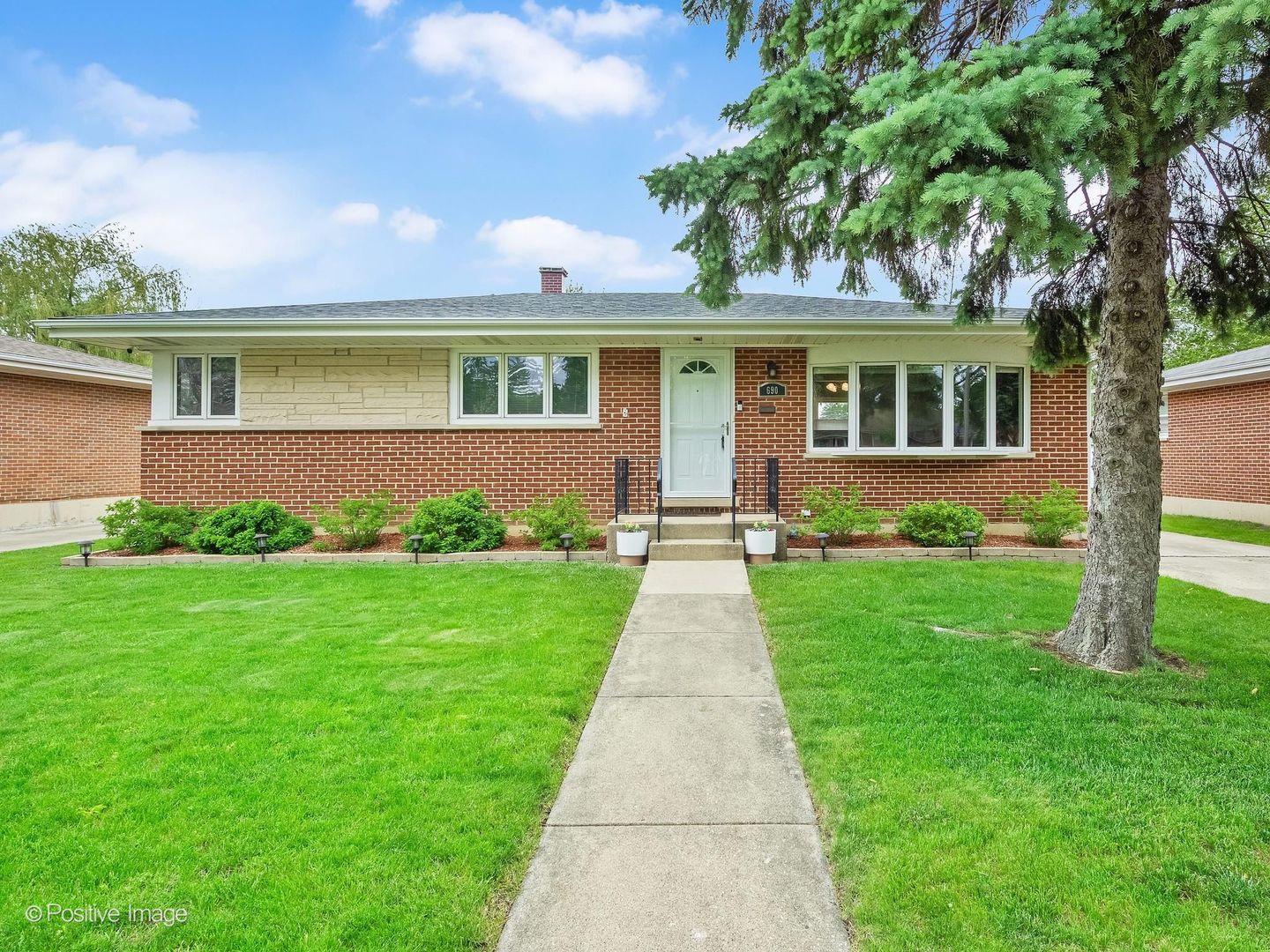 690 W Willow Glen, Addison, IL 60101 - MLS 12645916 - Coldwell Banker