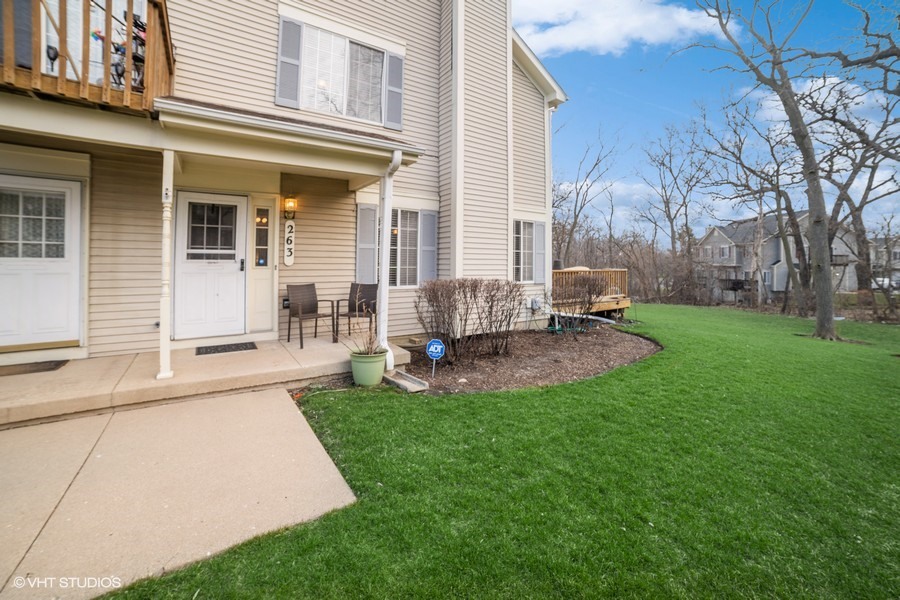 263 S Collins St, South Elgin, IL 60177 - MLS 11759023 - Coldwell Banker