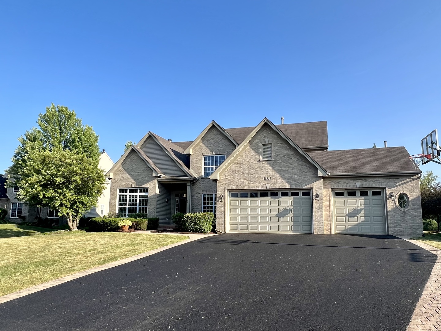 1311 Village Rd, Crystal Lake, IL 60014 - MLS 11804586 - Coldwell Banker