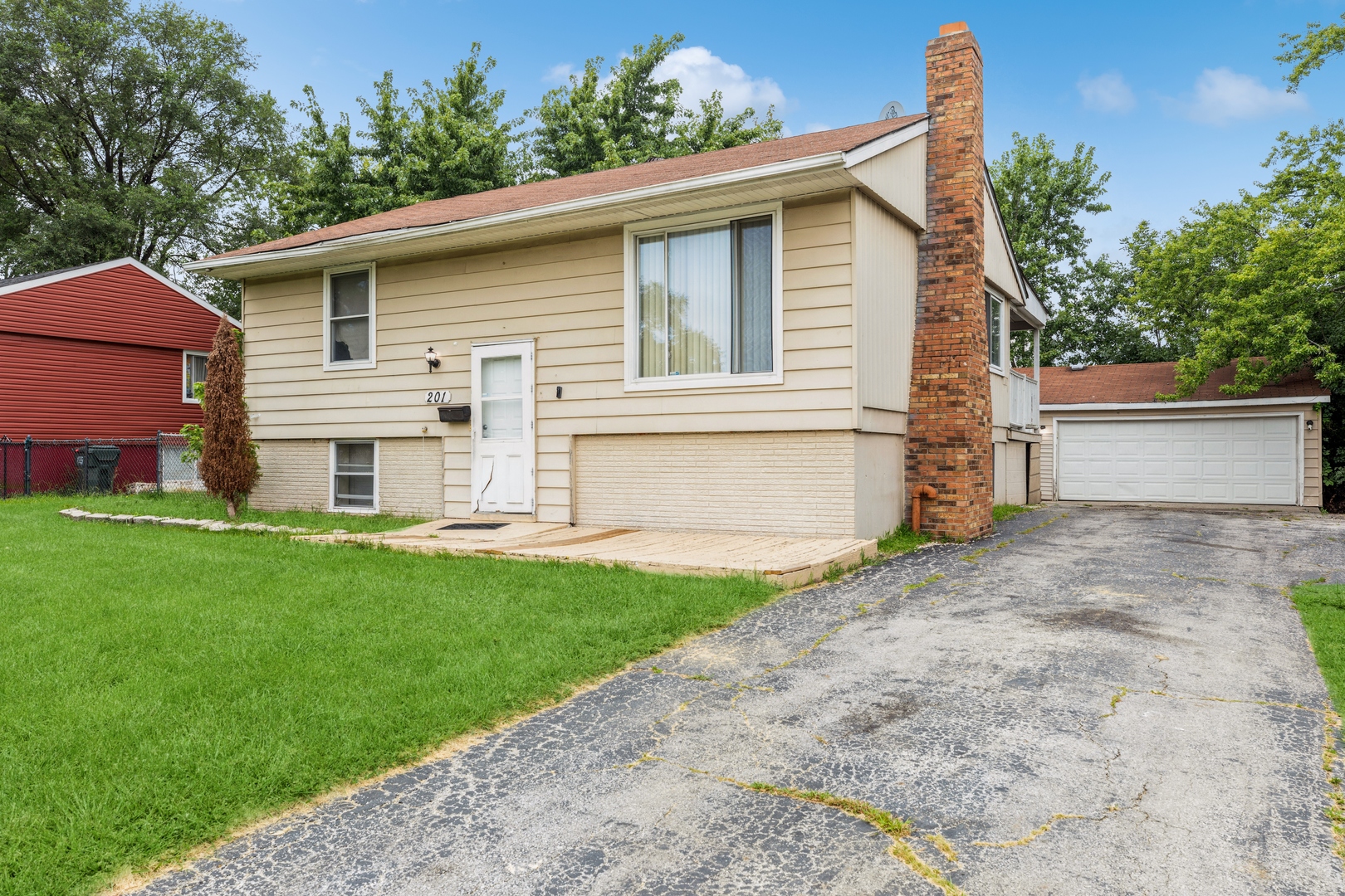 201 E Rose St, Glenwood, IL 60425 - MLS 11870918 - Coldwell Banker
