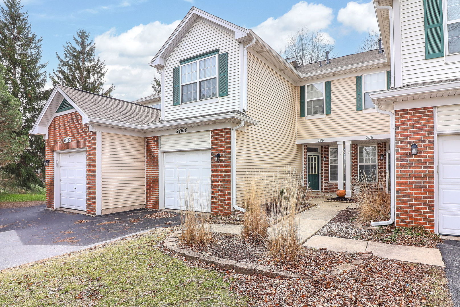 24164 Pear Tree Ct, Plainfield, IL 60585 - MLS 12223746 - Coldwell Banker