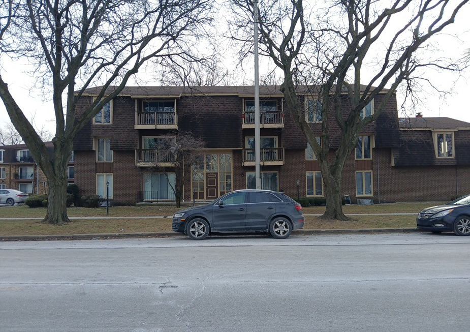 5721 W 103rd St #202, Oak Lawn, IL 60453 - MLS 12286869 - Coldwell Banker