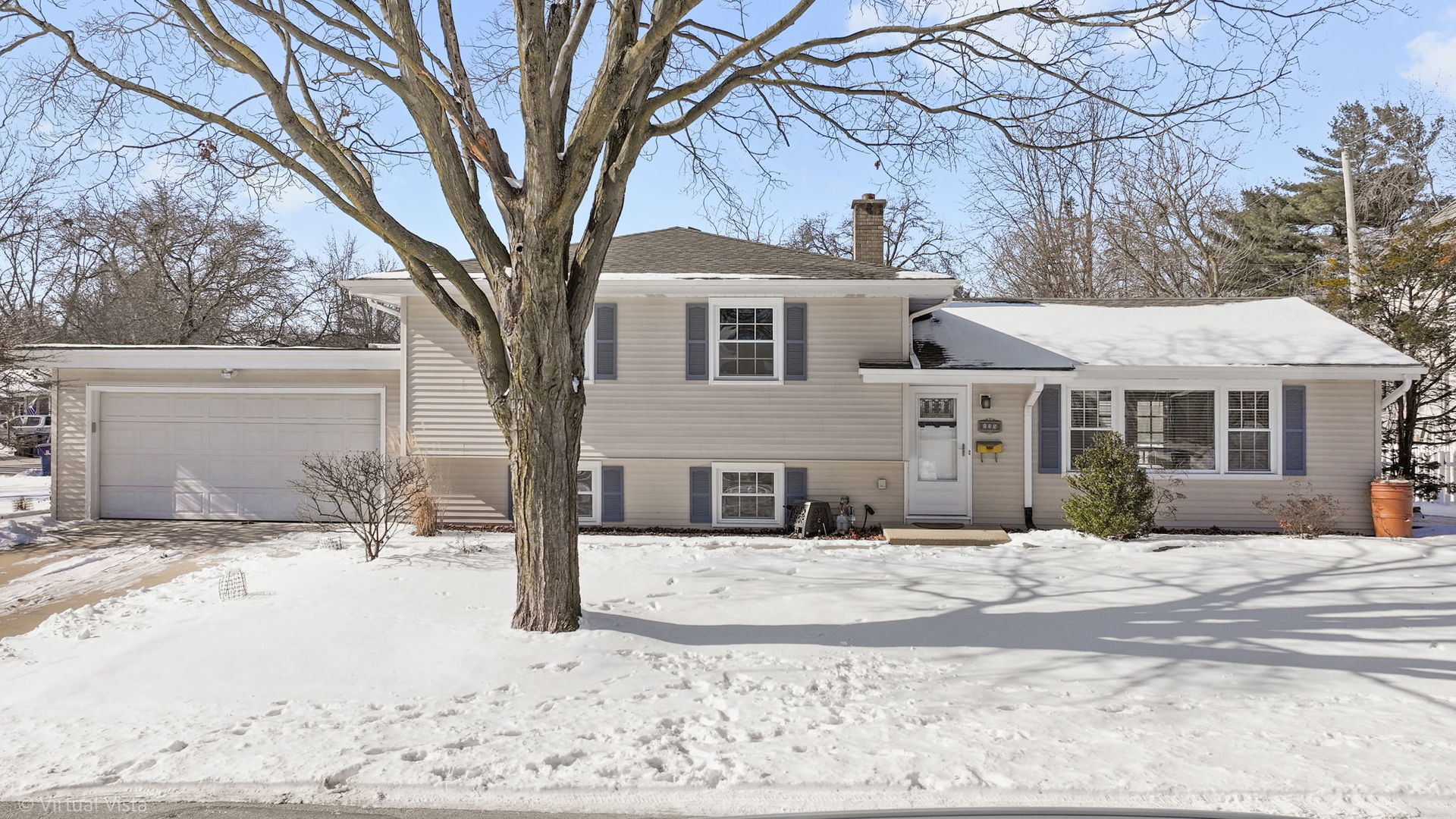 135 Robin Hill Dr, Naperville, IL 60540 - MLS 12288619 - Coldwell Banker