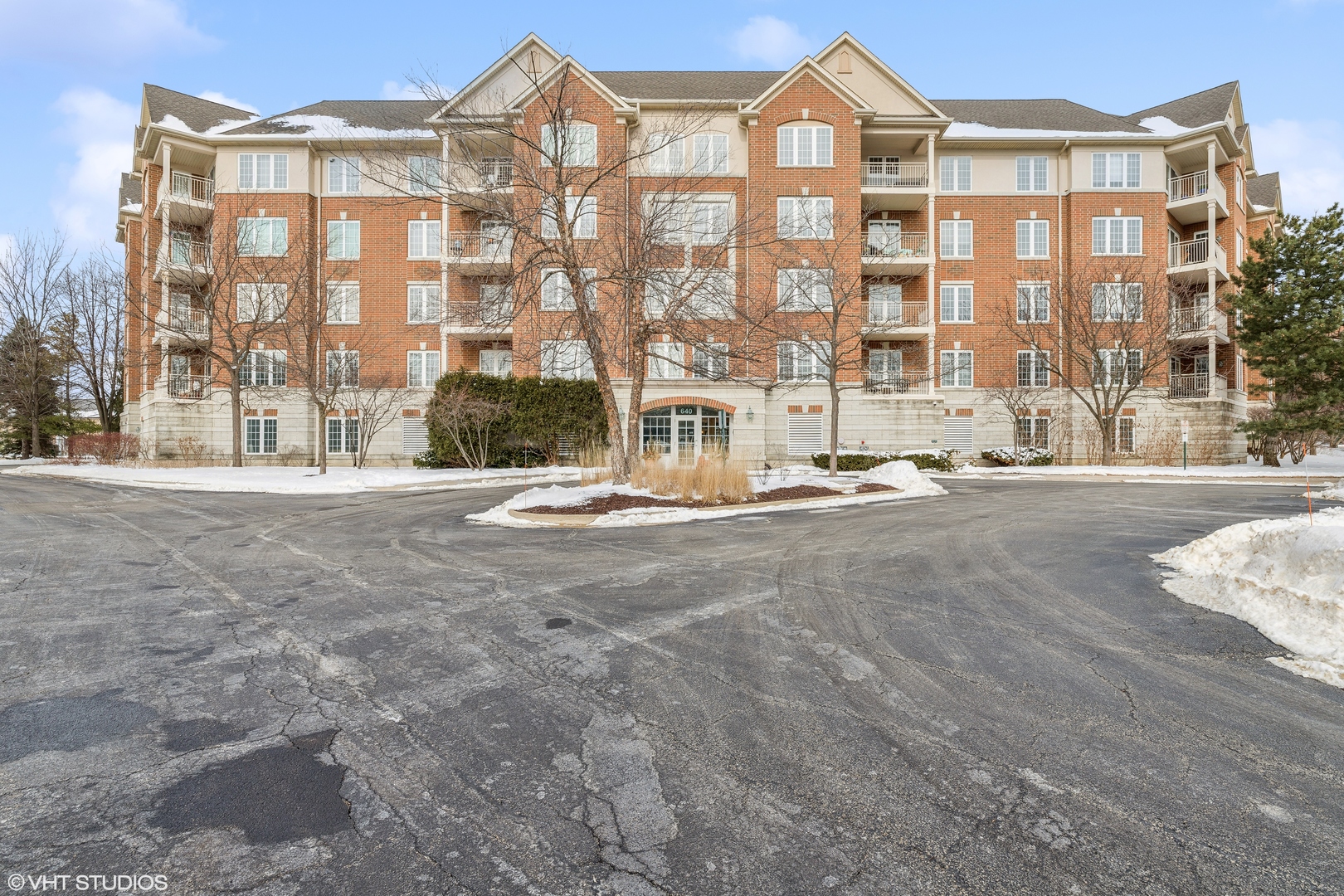 640 Robert York Ave #107, Deerfield, IL 60015 - MLS 12290930 - Coldwell ...