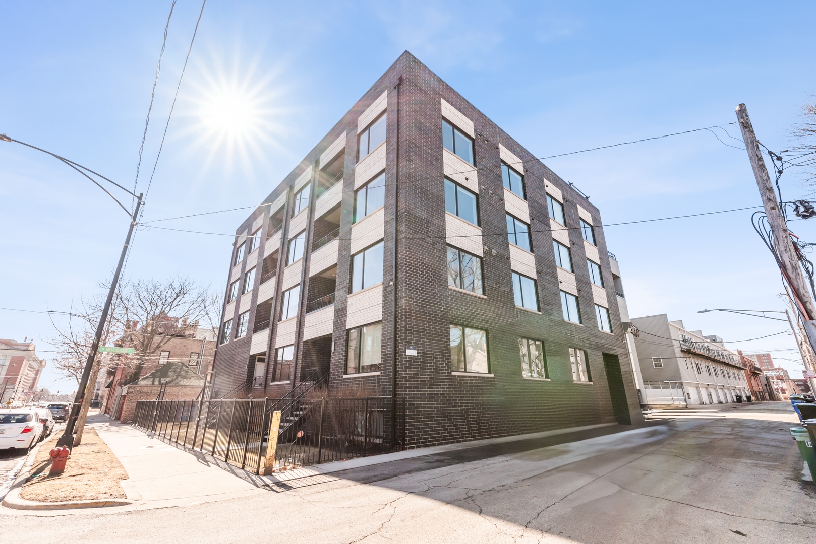 2303 W Wilcox St #4E, Chicago, IL 60612 - MLS 12293272 - Coldwell Banker