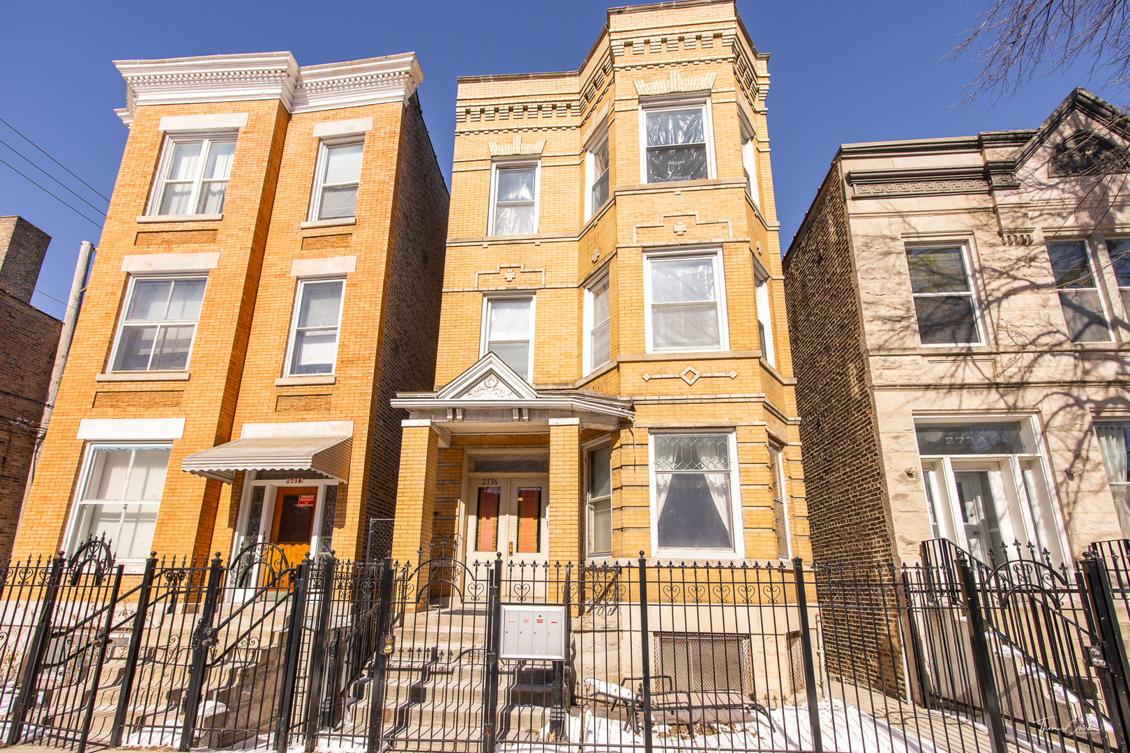 2736 W Evergreen St, Chicago, IL 60622 - MLS 12294432 - Coldwell Banker