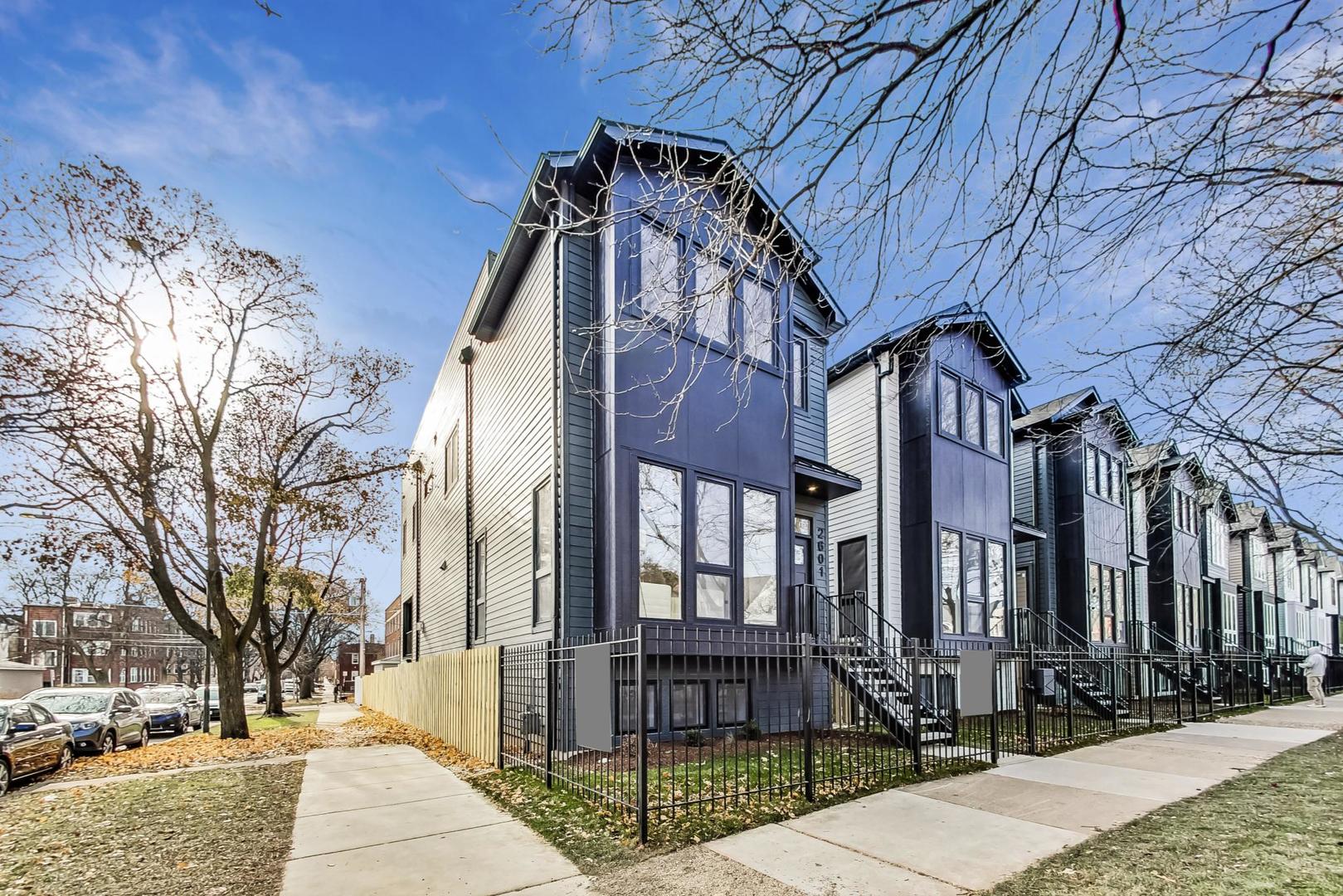 2605 W Carmen Ave, Chicago, IL 60625 - MLS 12308703 - Coldwell Banker