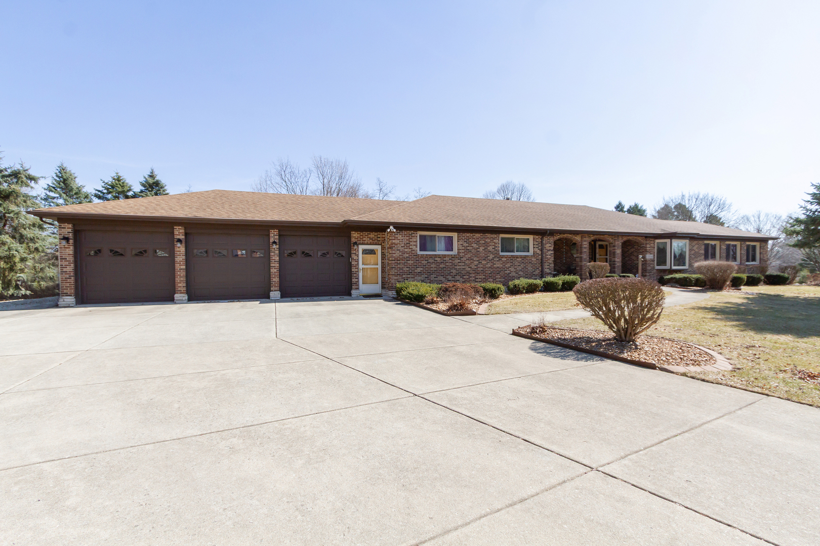 3104 Pendleton Ct, Saint Charles, IL 60175 - MLS 12312556 - Coldwell Banker