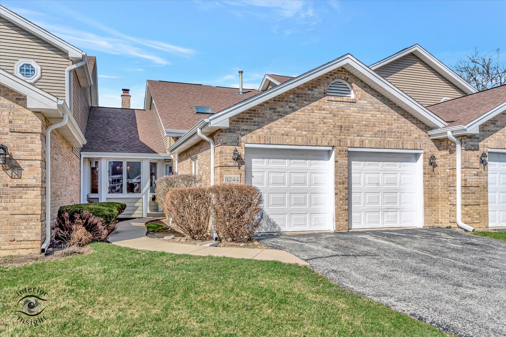 11244 Lakefield Dr, Orland Park, IL 60467 - MLS 12322835 - Coldwell Banker