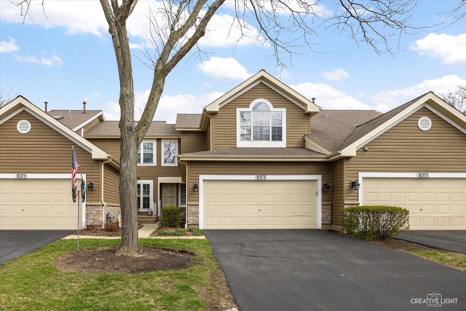 1073 Ridgefield Cir, Carol Stream, IL 60188 - MLS 12329578 - Coldwell Banker