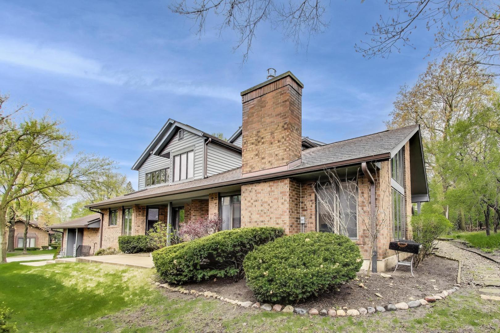 1034 Braemoor Dr, Downers Grove, IL 60515 - MLS 12356696 - Coldwell Banker