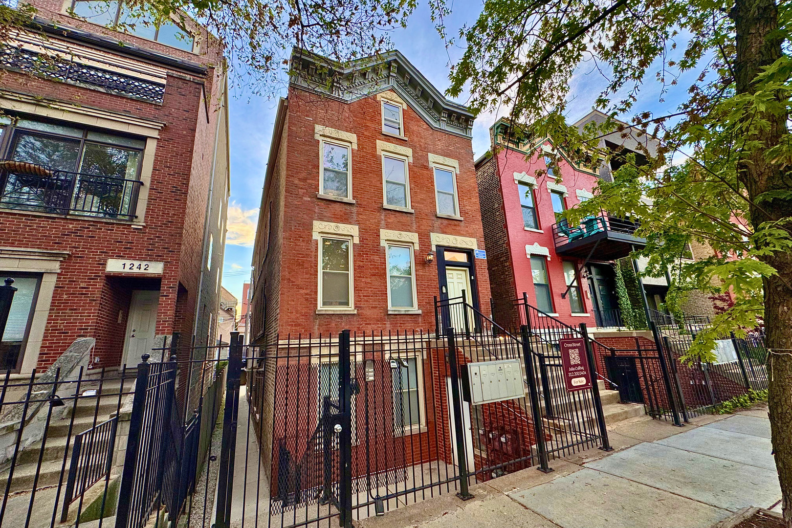 1244 N Cleaver St, Chicago, IL 60642 - MLS 12364492 - Coldwell Banker
