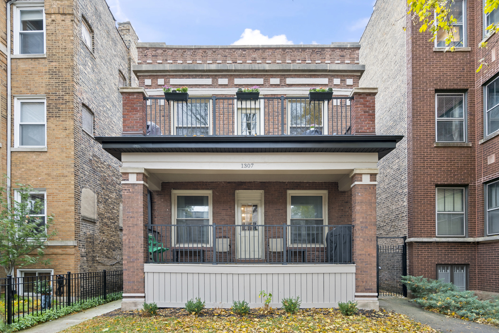 1307 W Newport Ave #1, Chicago, IL 60657 - MLS 12375966 - Coldwell Banker