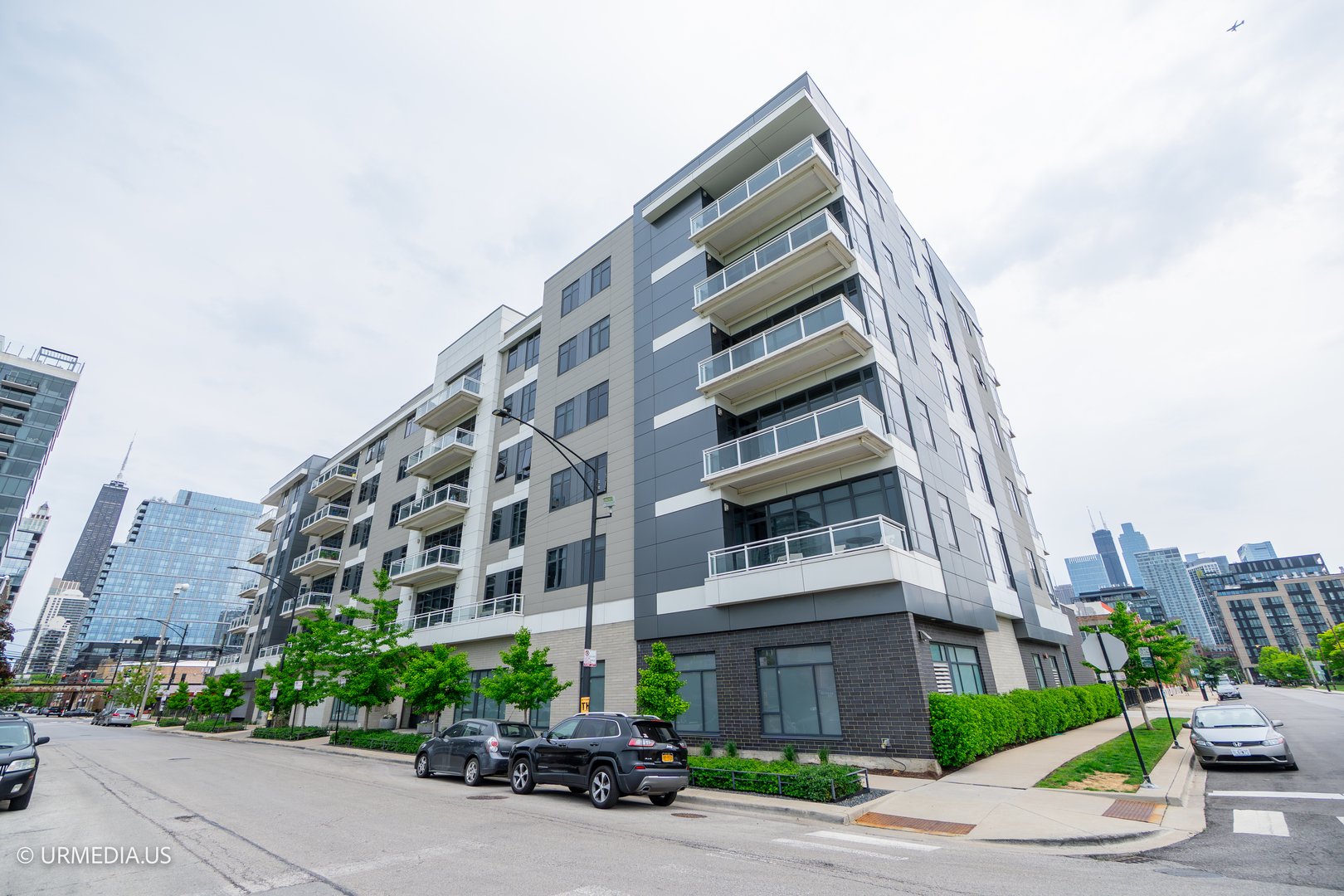 367 W Locust St #202, Chicago, IL 60610 - MLS 12381531 - Coldwell Banker