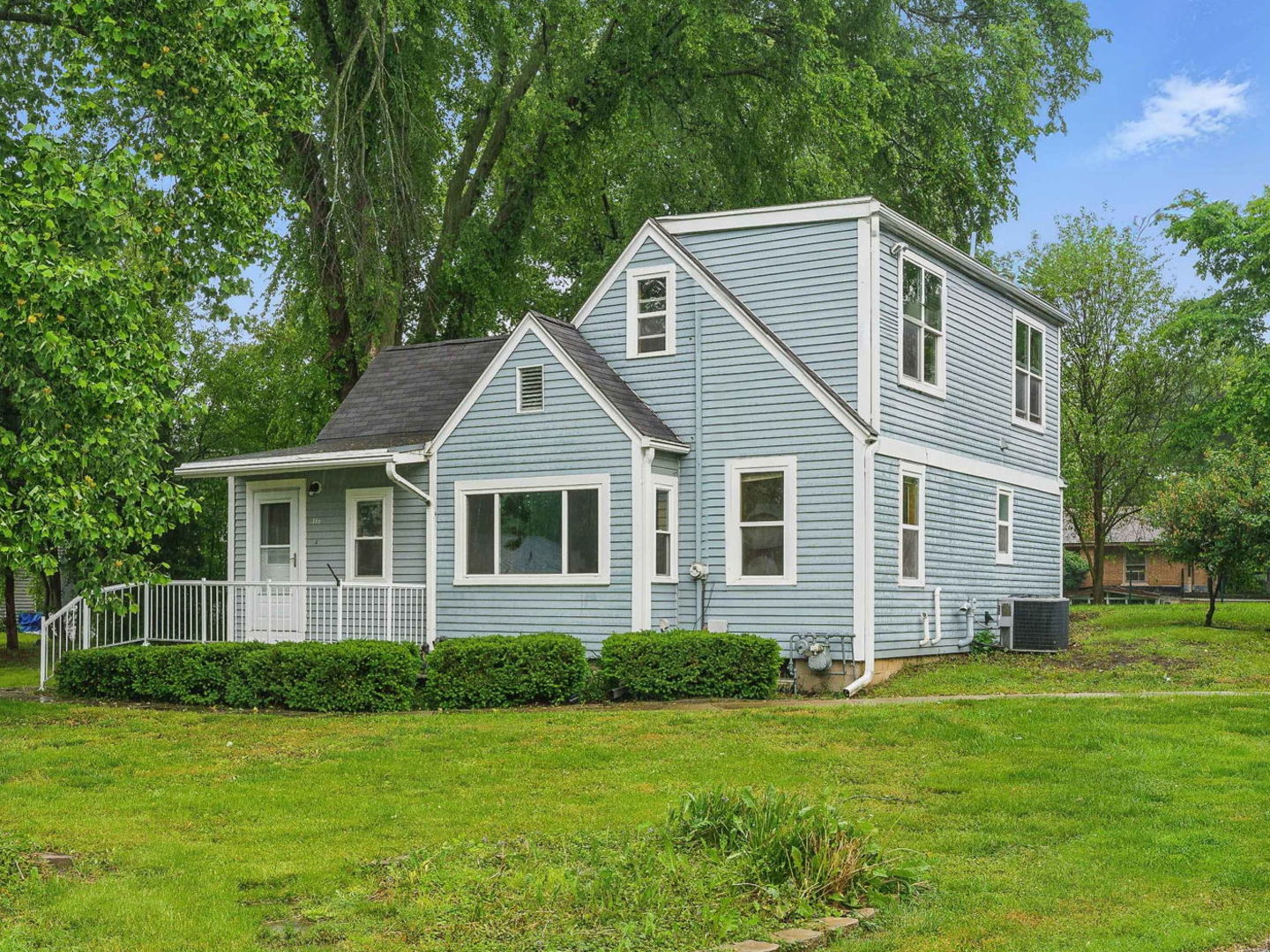 318 David Ct, Island Lake, IL 60042 - MLS 12382897 - Coldwell Banker