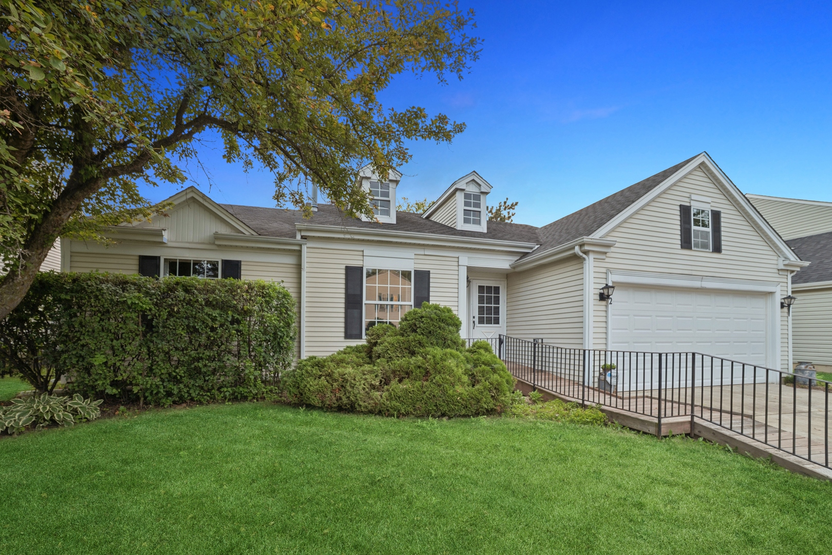 52 McKinley Ln, Streamwood, IL 60107 - MLS 12399072 - Coldwell Banker