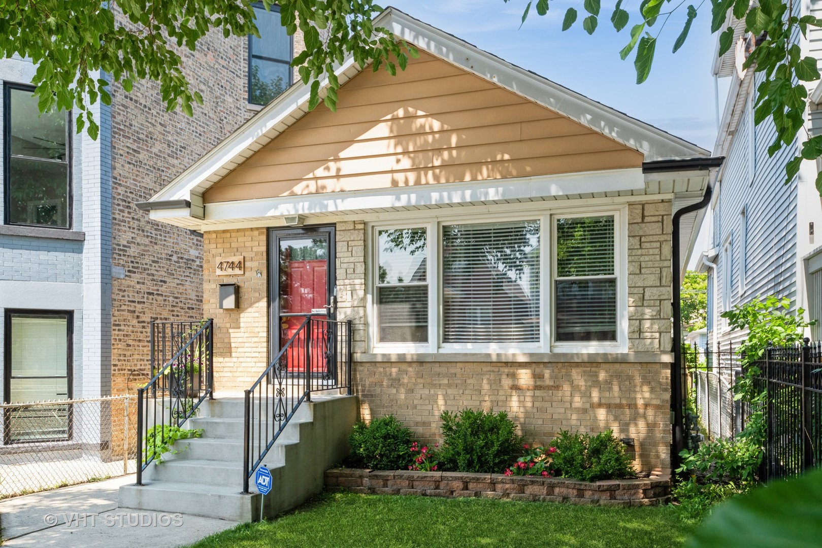 4744 W Patterson Ave, Chicago, IL 60641 - MLS 12425316 - Coldwell Banker