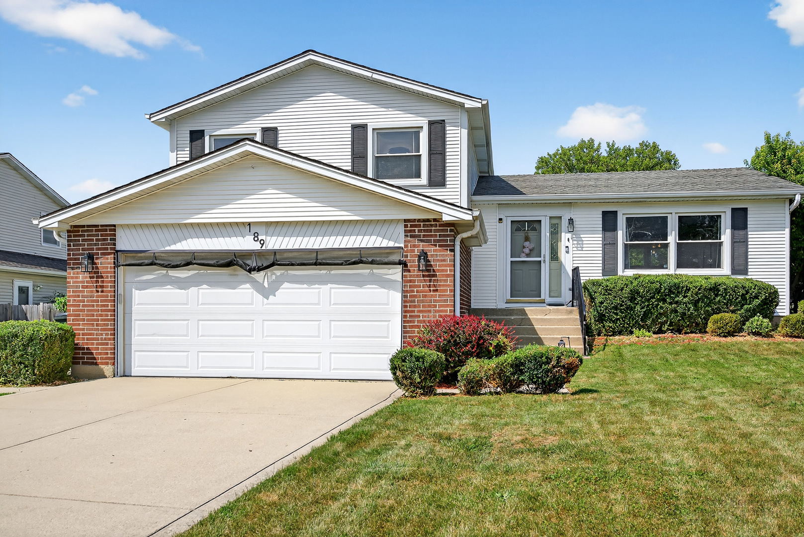 189 Coachlite Trail, Carol Stream, IL 60188 - MLS 12431395 - Coldwell ...
