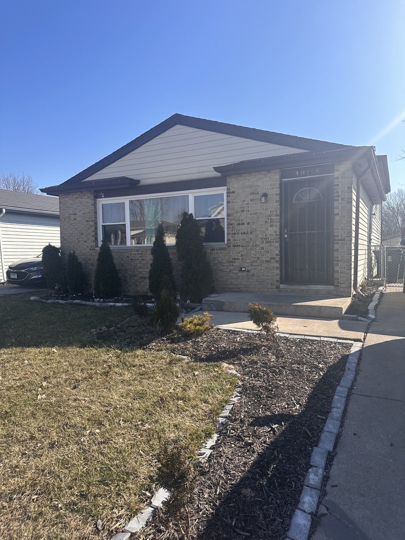 18115 Idlewild Dr, Country Club Hills, IL 60478 - MLS 12433320 ...