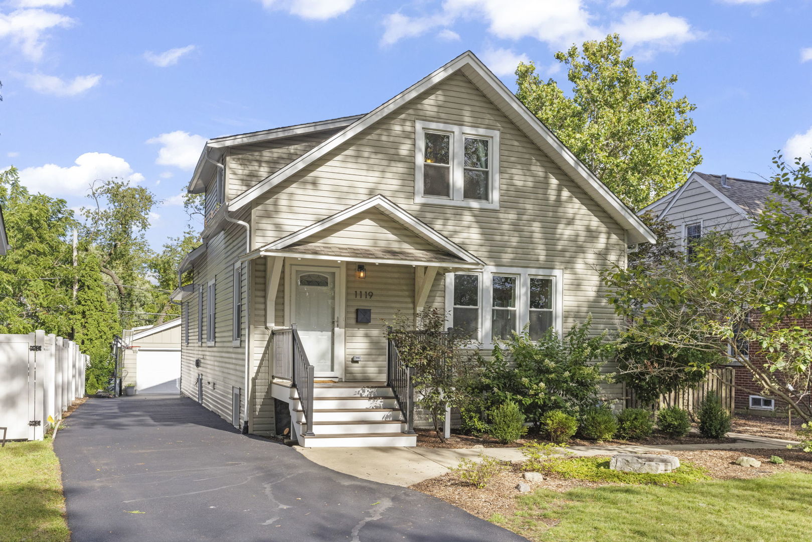 1119 Santa Rosa Ave, Wheaton, IL 60187 - MLS 12453812 - Coldwell Banker