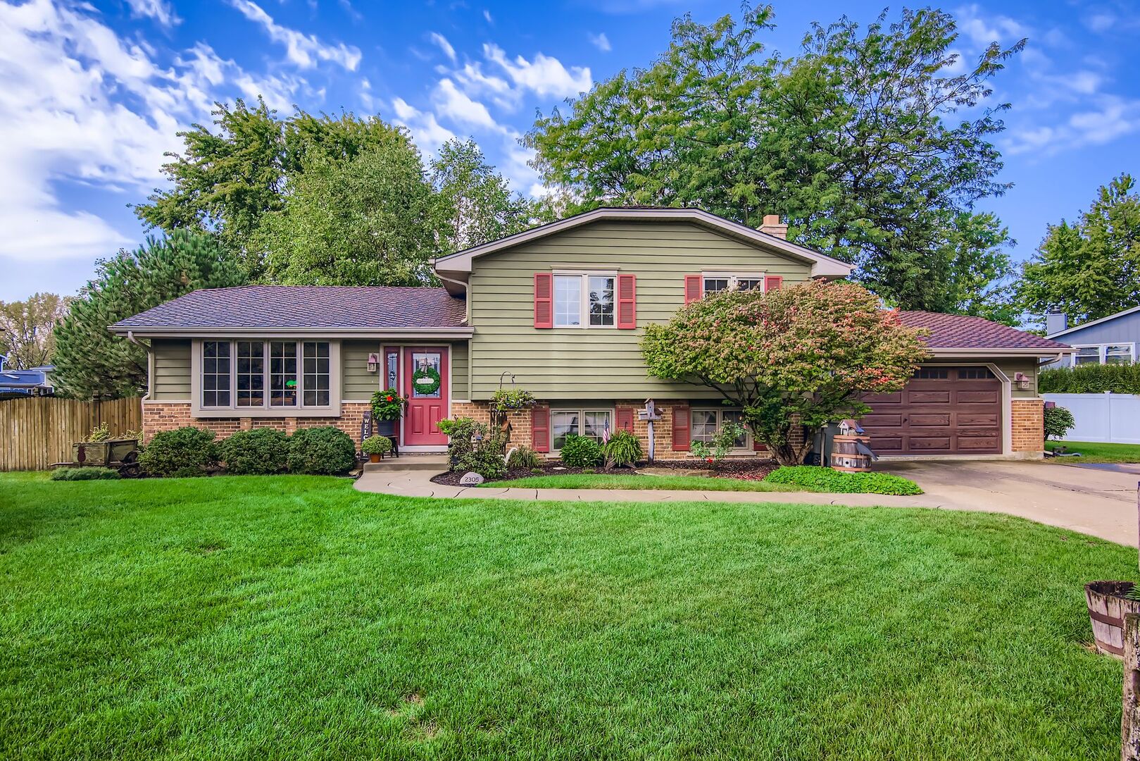2305 Kerry Winde Dr, New Lenox, IL 60451 - MLS 12479739 - Coldwell Banker