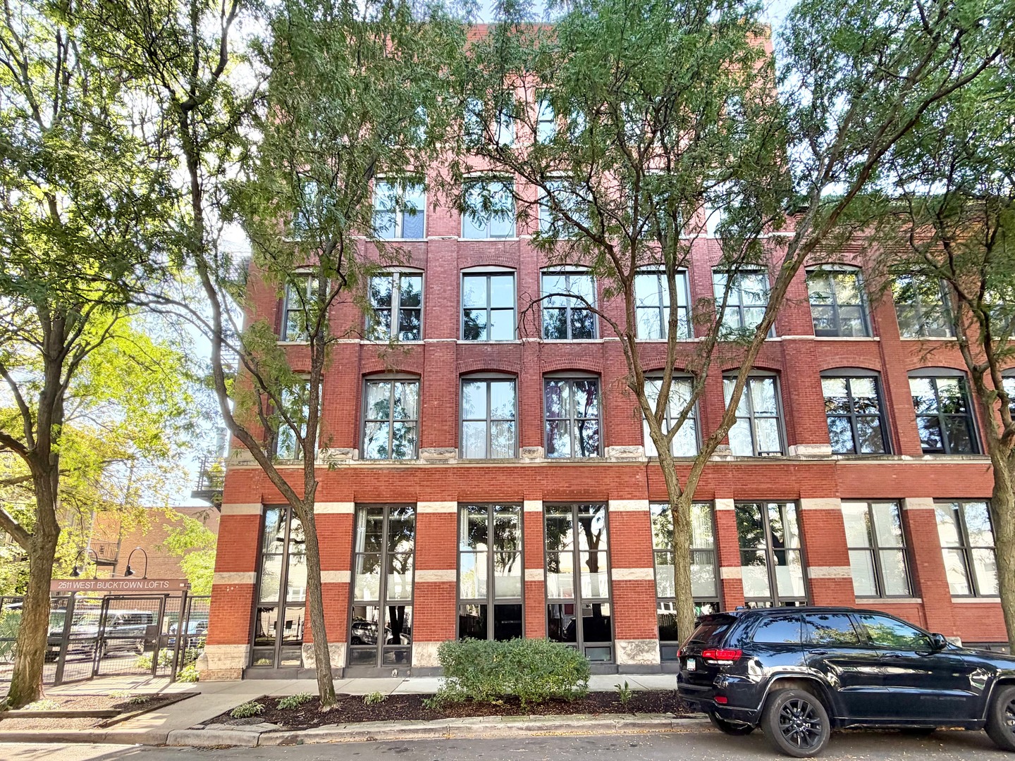 2511 W Moffat St #309H, Chicago, IL 60647 - MLS 12483740 - Coldwell Banker