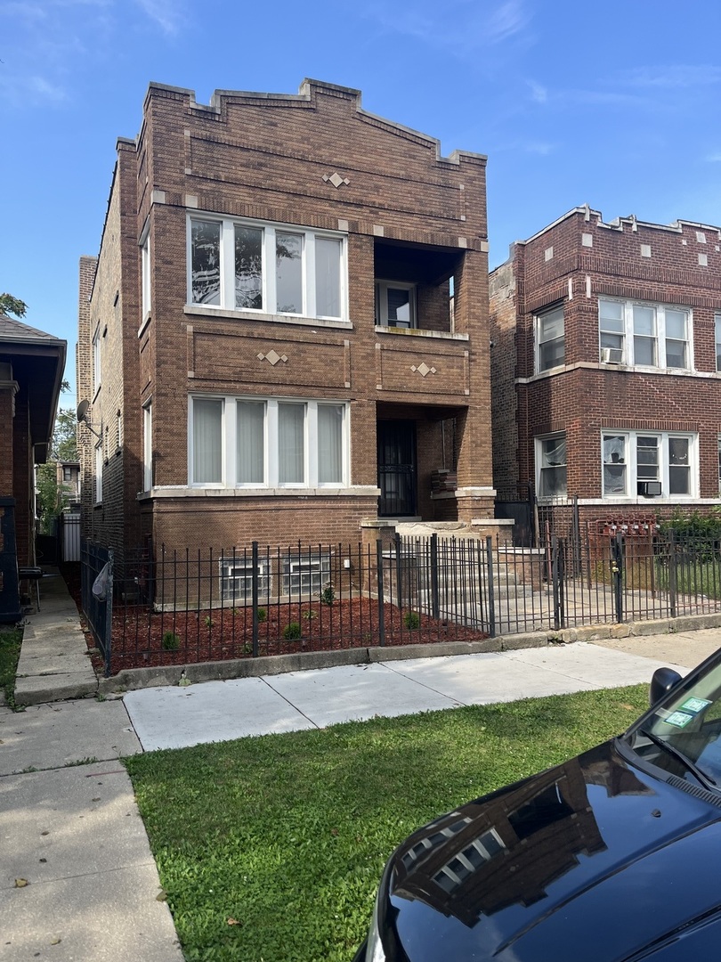 6404 S Campbell Ave #2, Chicago, IL 60629 - MLS 12488983 - Coldwell Banker