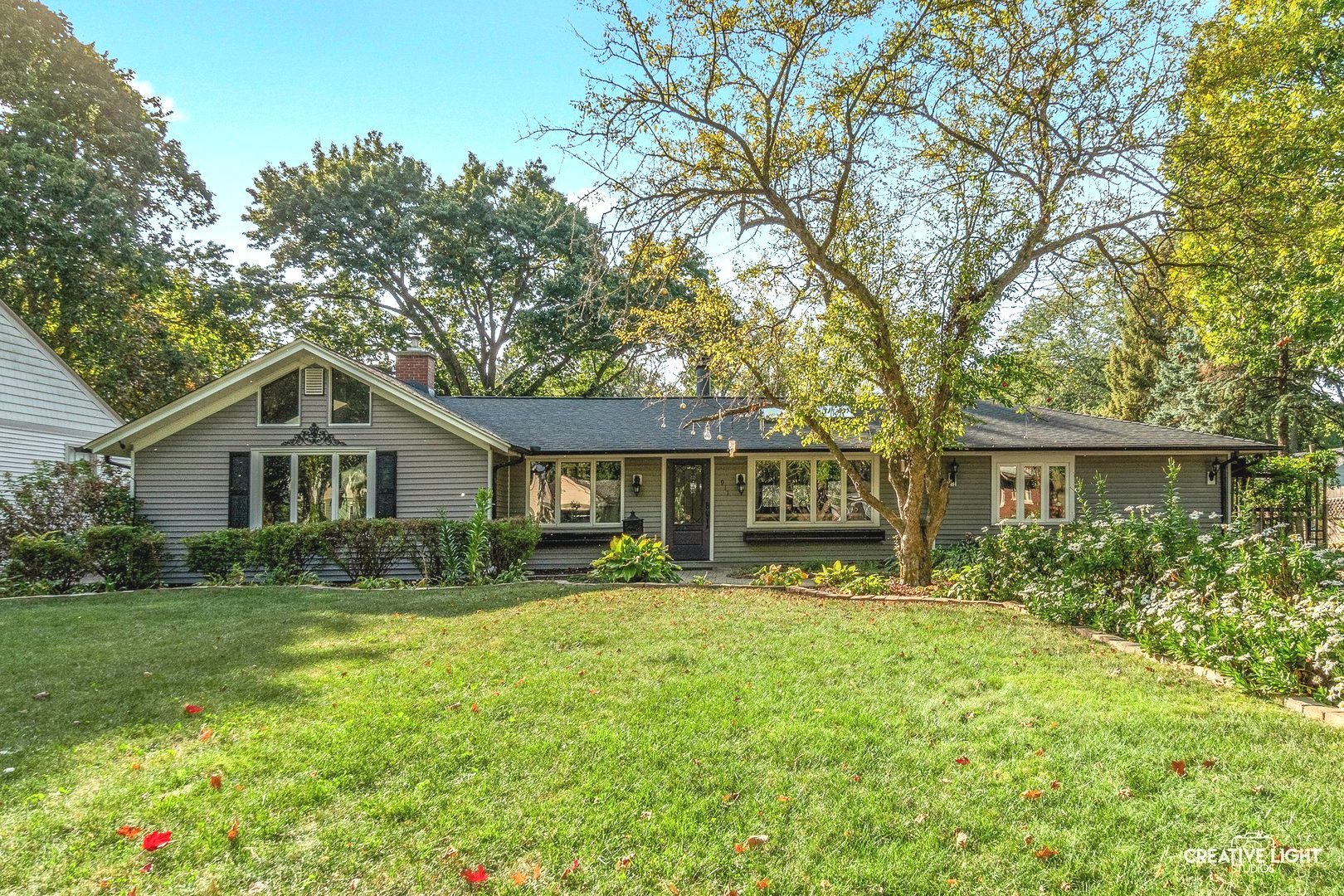 911 S 7th St, Saint Charles, IL 60174 - MLS 12502328 - Coldwell Banker