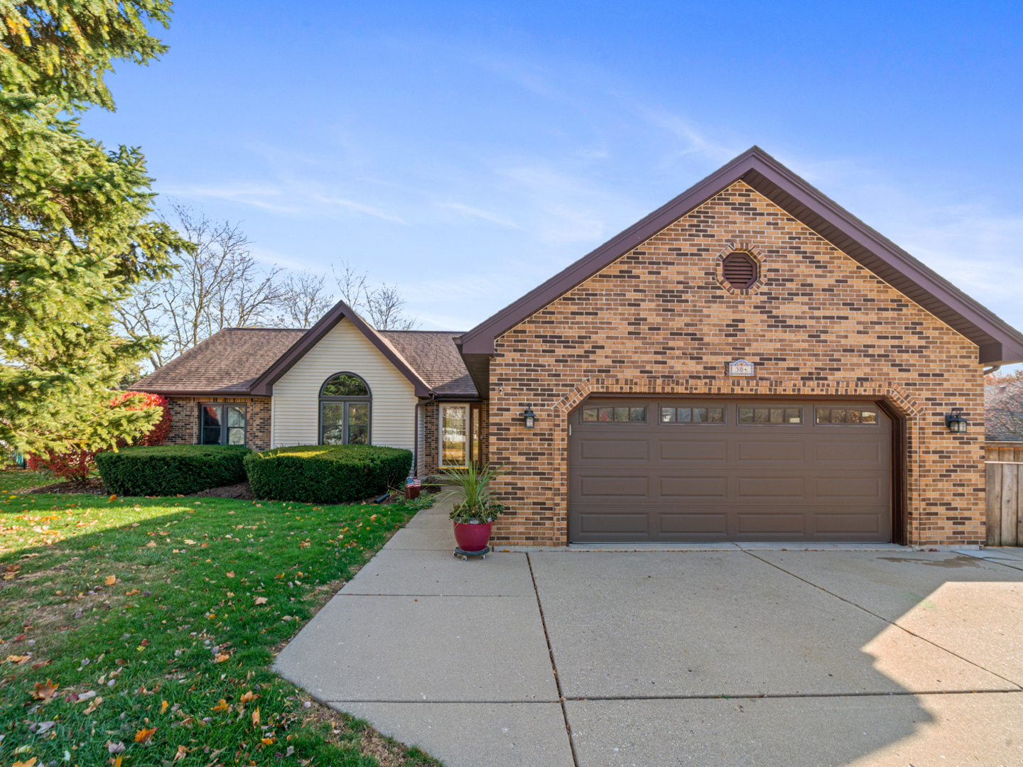304 Sanders Ct, Yorkville, IL 60560 - MLS 12518504 - Coldwell Banker