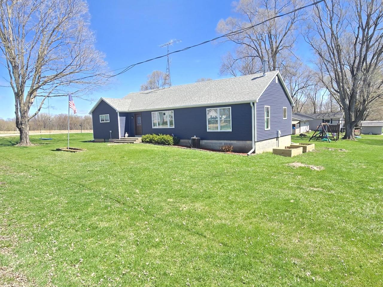 261 N Forest St, Dalton, WI 53926 - MLS 1998441 - Coldwell Banker