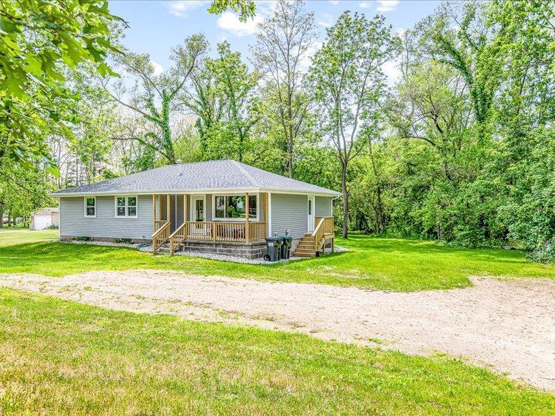 11720 S County Rd K, Beloit, WI 53511 - MLS 2002019 - Coldwell Banker
