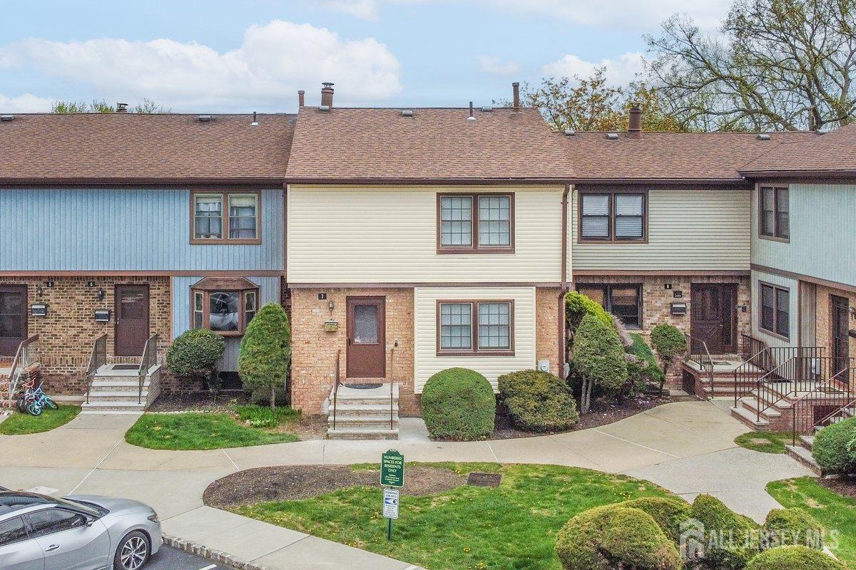 7 Highview Dr, Woodbridge Township, NJ 07095 - MLS 2512272R - Coldwell Banker