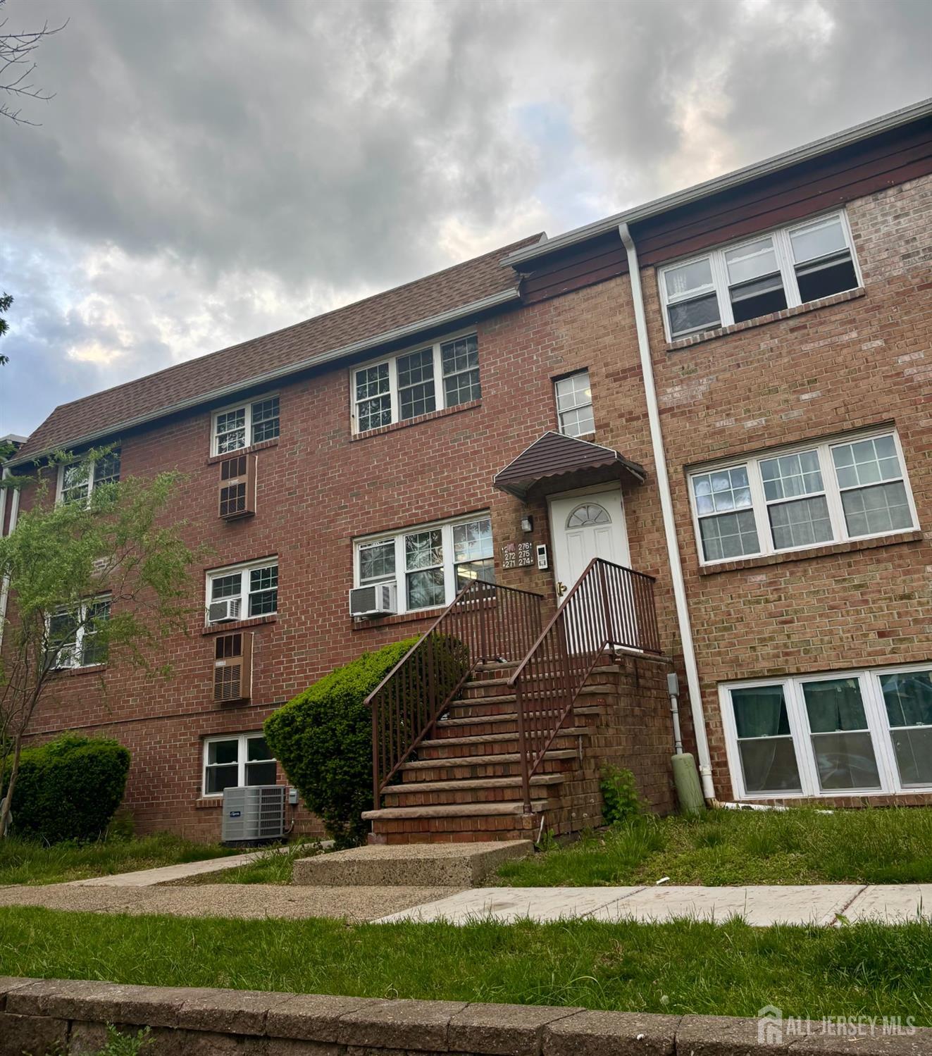 273 College Dr, Edison, NJ 08817 - MLS 2513369R - Coldwell Banker
