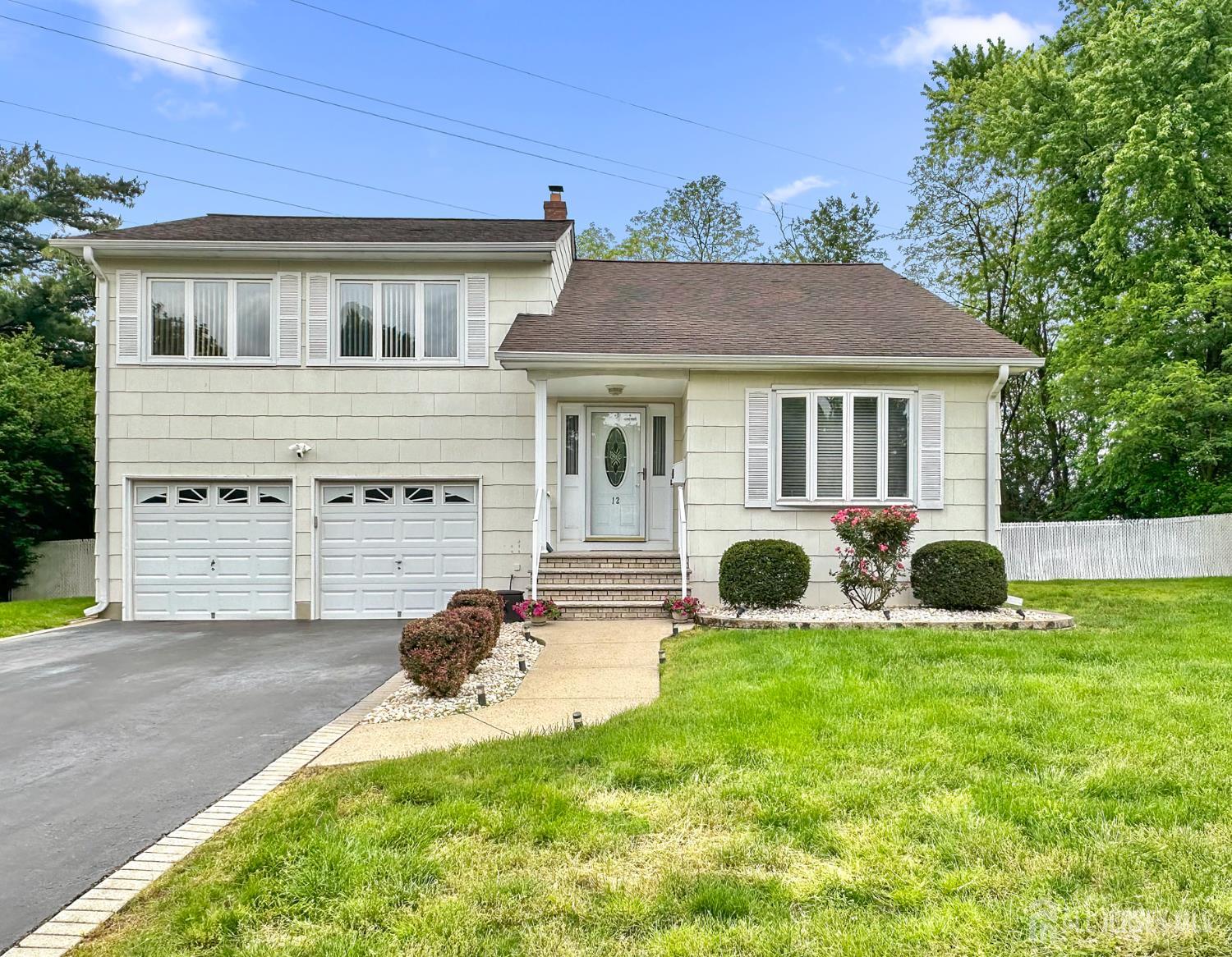 12 Dana Estates Dr, Old Bridge Township, NJ 08859 - MLS 2514328R ...